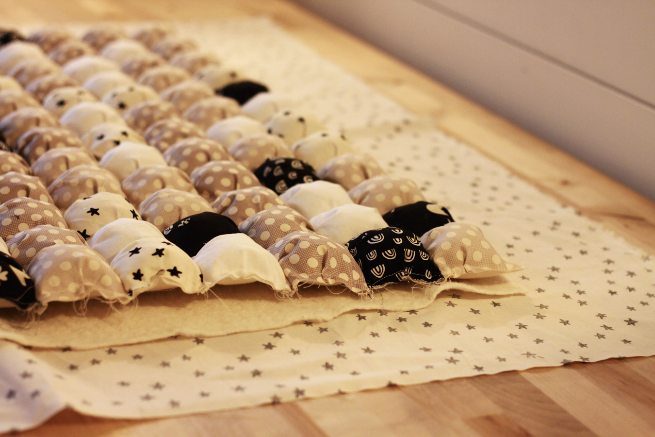 How to make a Puff Quilt - The Scrap Library